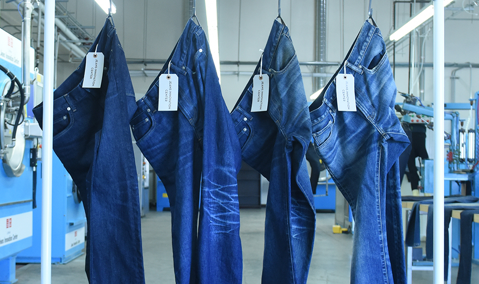 Uniqlo Jeans Innovation Center at Linda Durham blog