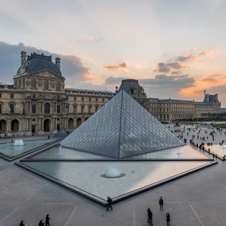 Partenariat spécial Musée du Louvre｜UNIQLO