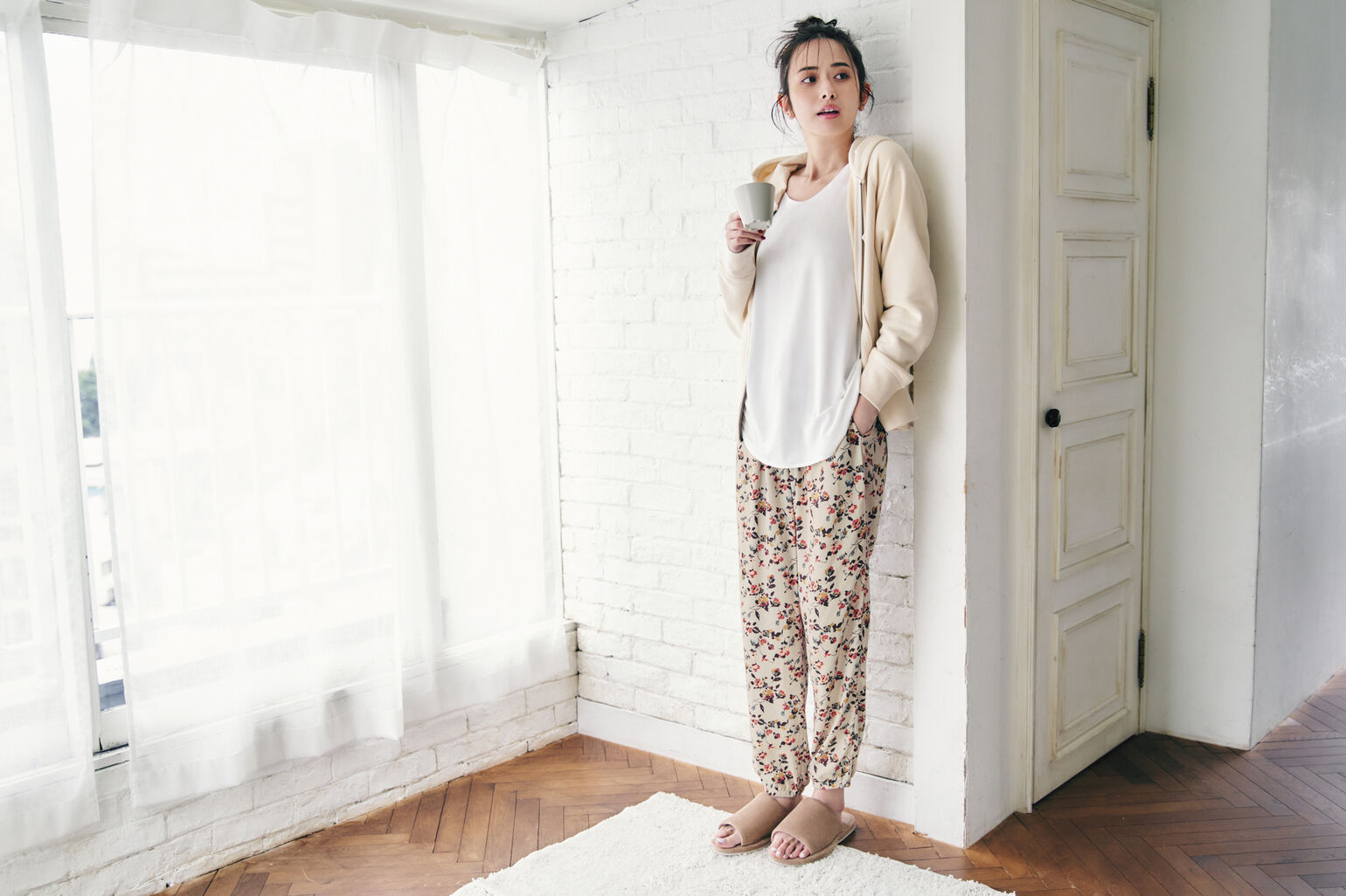 Multitasking T-shirts: taking you from day to night | UNIQLO TODAY ...