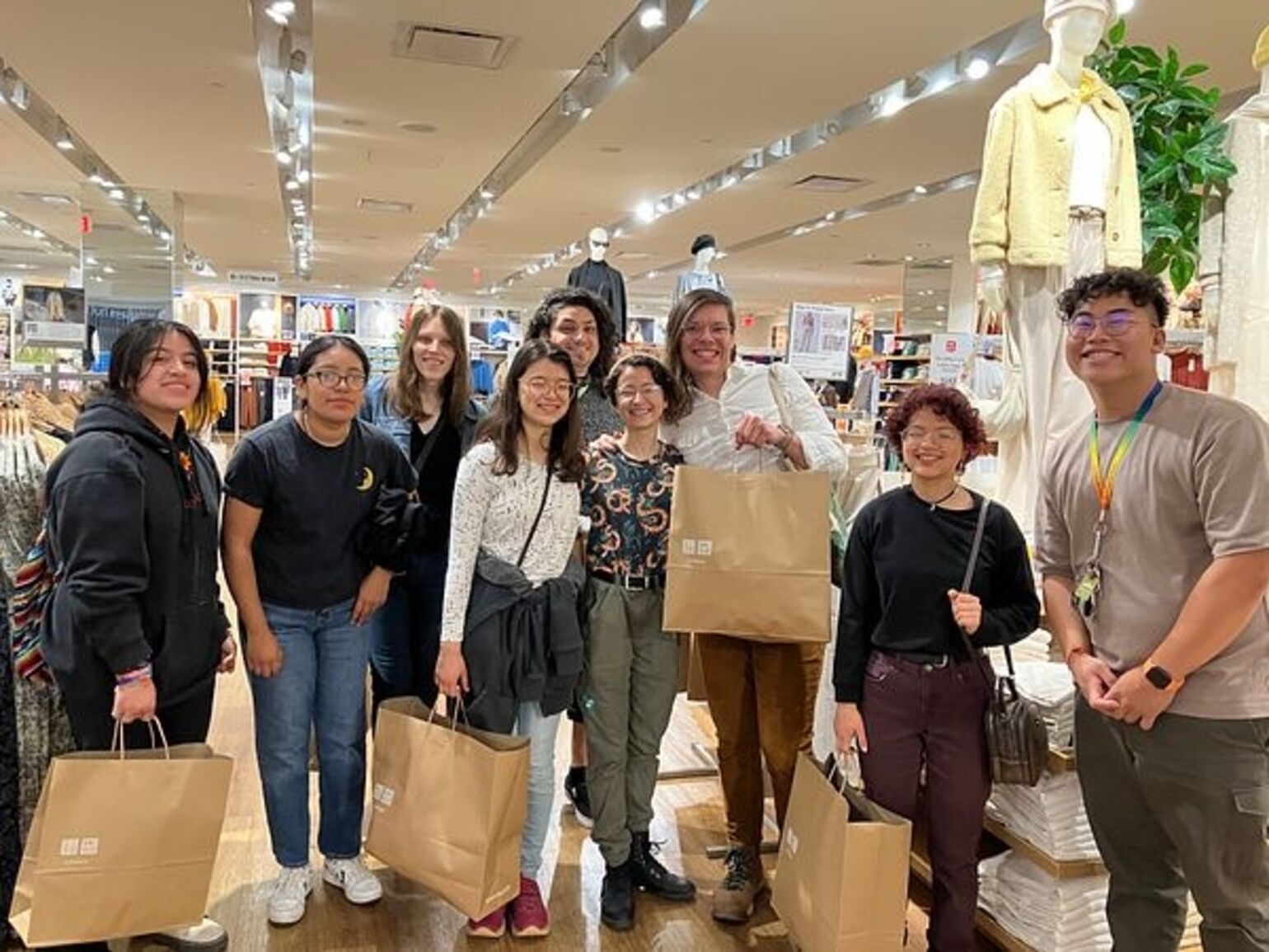 UNIQLO Stores Across the U.S. Host Shopping Experiences for Underserved ...