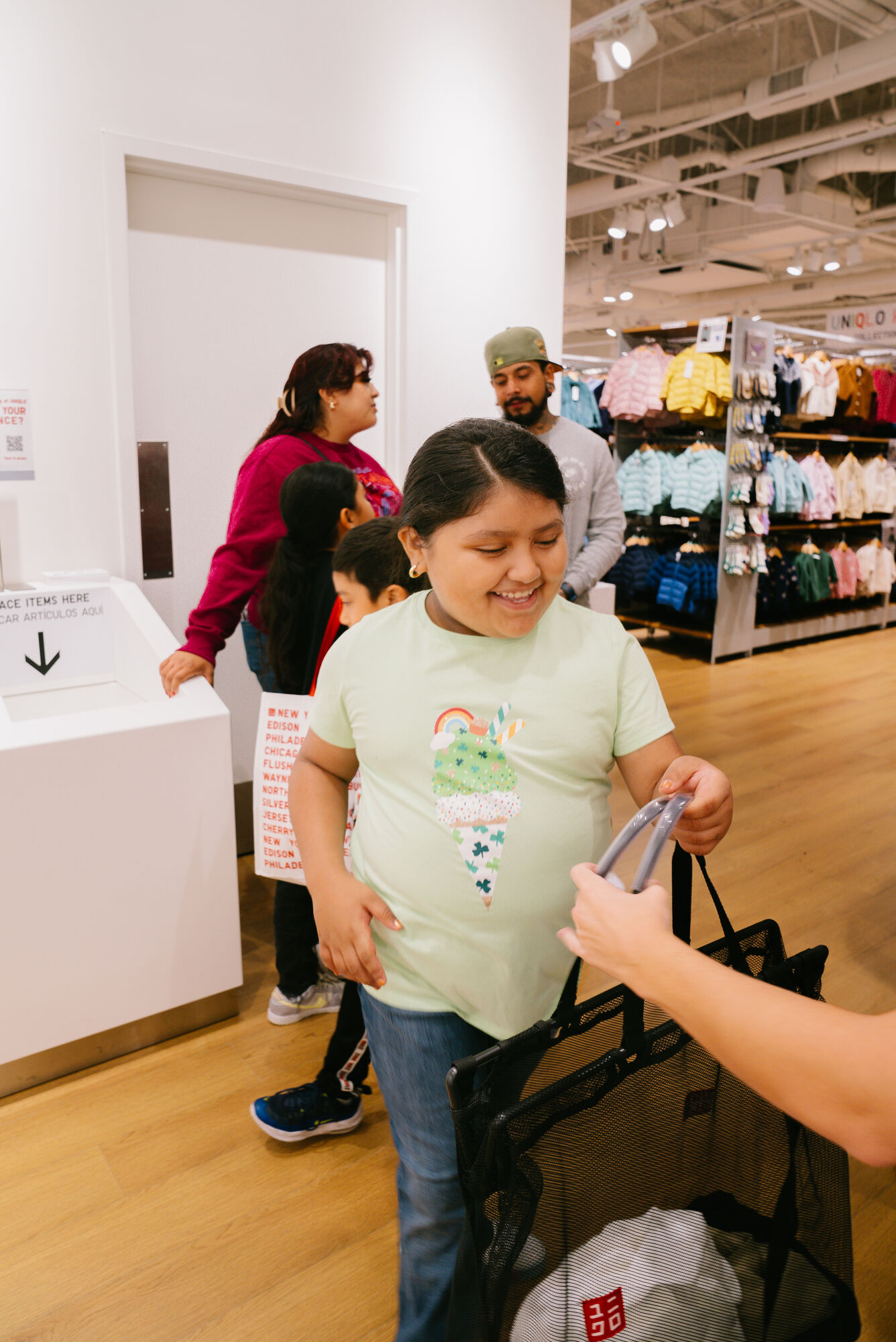 UNIQLO Stores Across the U.S. Host Shopping Experiences for Underserved ...